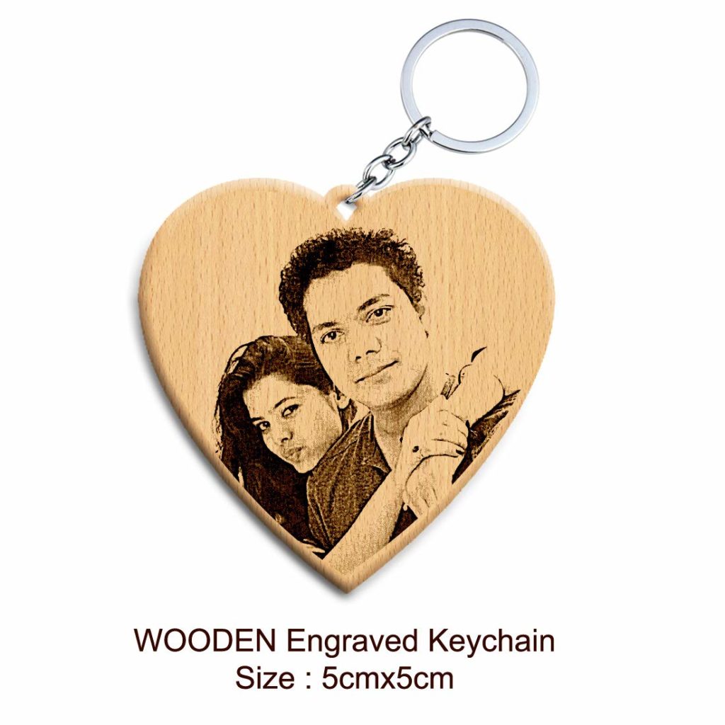 Personalized combo gifts| Engraved plaque, heart-shaped keychain