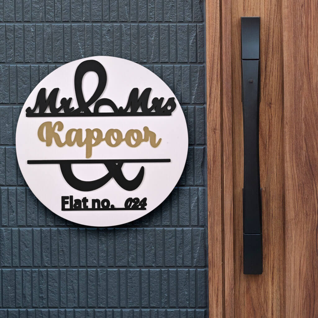Beautiful Mr & Mrs Customized Wooden Name Plate For Apartment ...