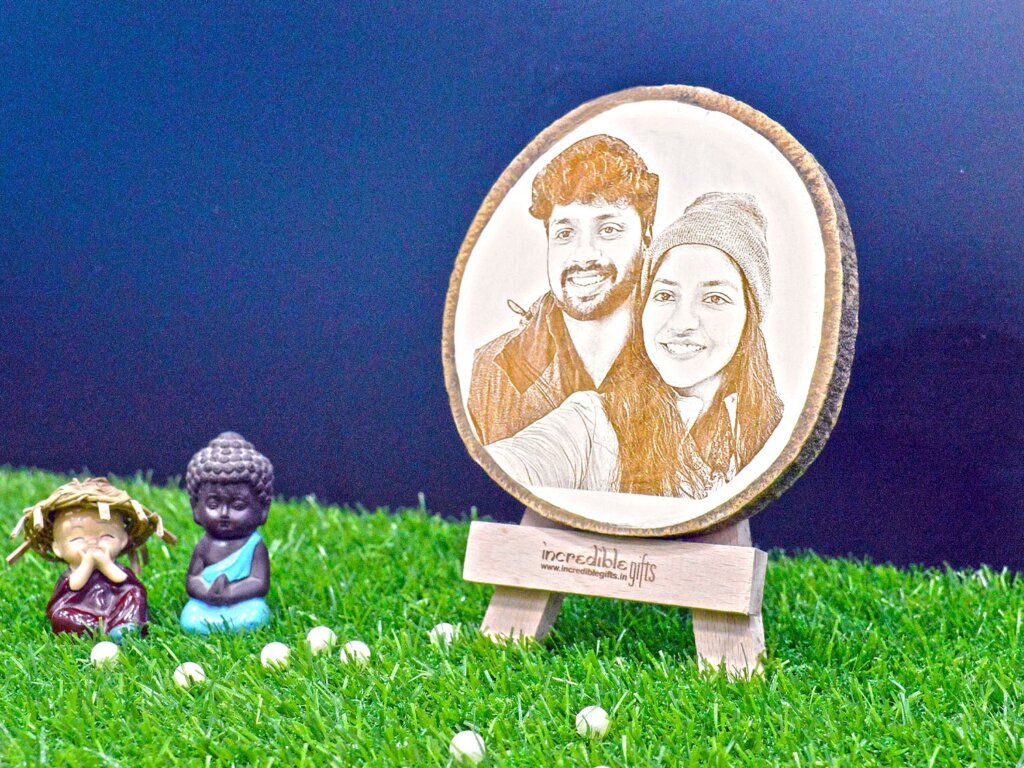 Personalized Natural Wooden Slice Photo Frame For Couple - Incredible Gifts