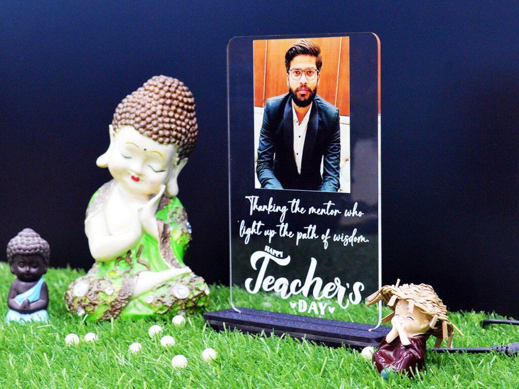 Personalized LED Photo Frame Gift for Teachers - Incredible Gifts