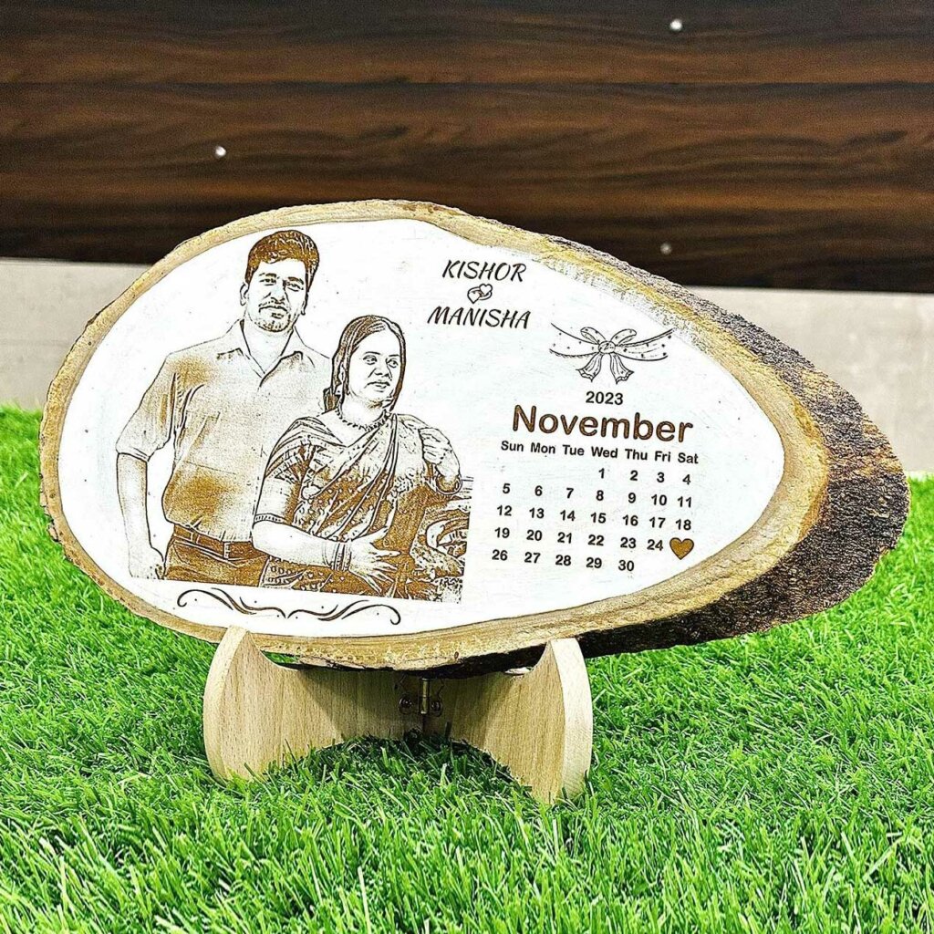 Custom Engraved Natural Wood Anniversary Calendar Photo Frame ...