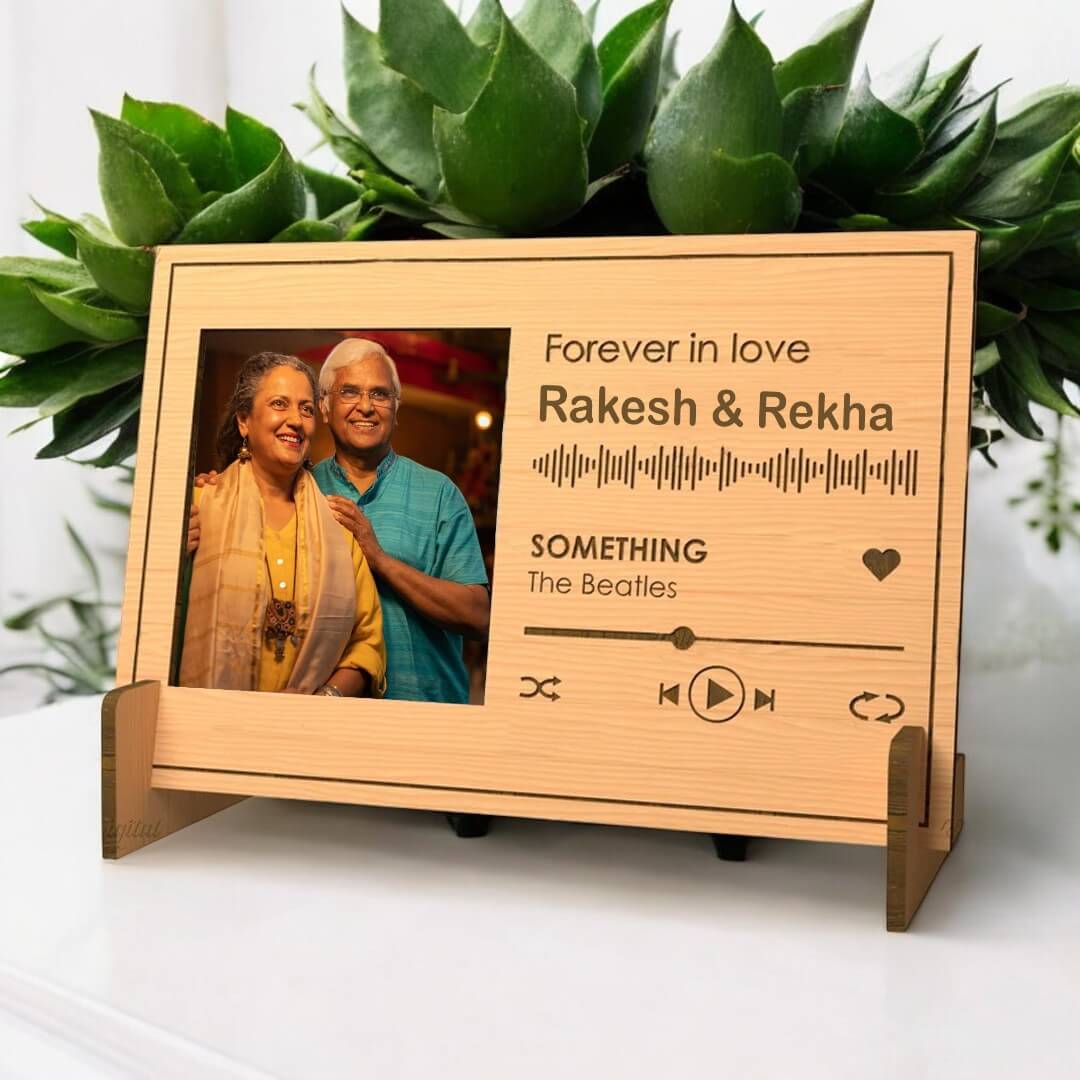 Personalized Wooden Spotify Picture Frame (Landscape) - Incredible Gifts